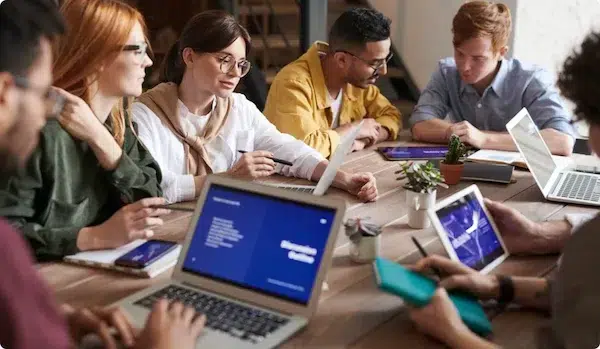 How To Streamline Onboarding With HR Software - Droidmen