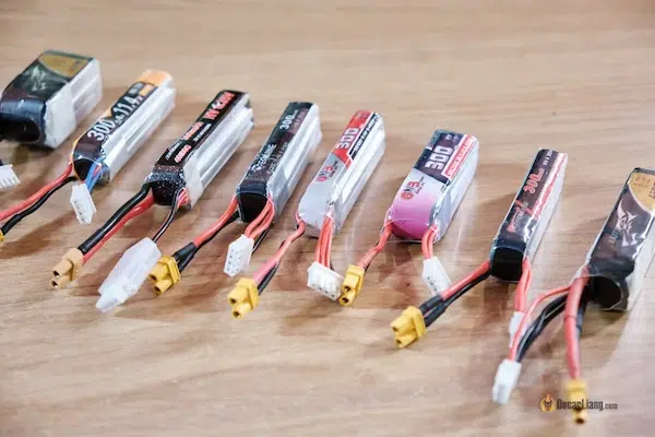 How Long Does A Drone Battery Last? - DroidMen